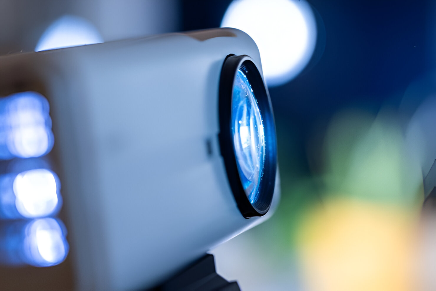 Cómo Elegir el Proyector Perfecto | Multicopy